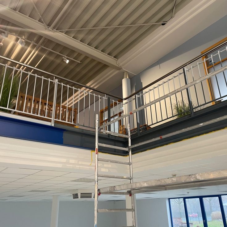 Umbau unseres Werksverkaufs - deVries-Group