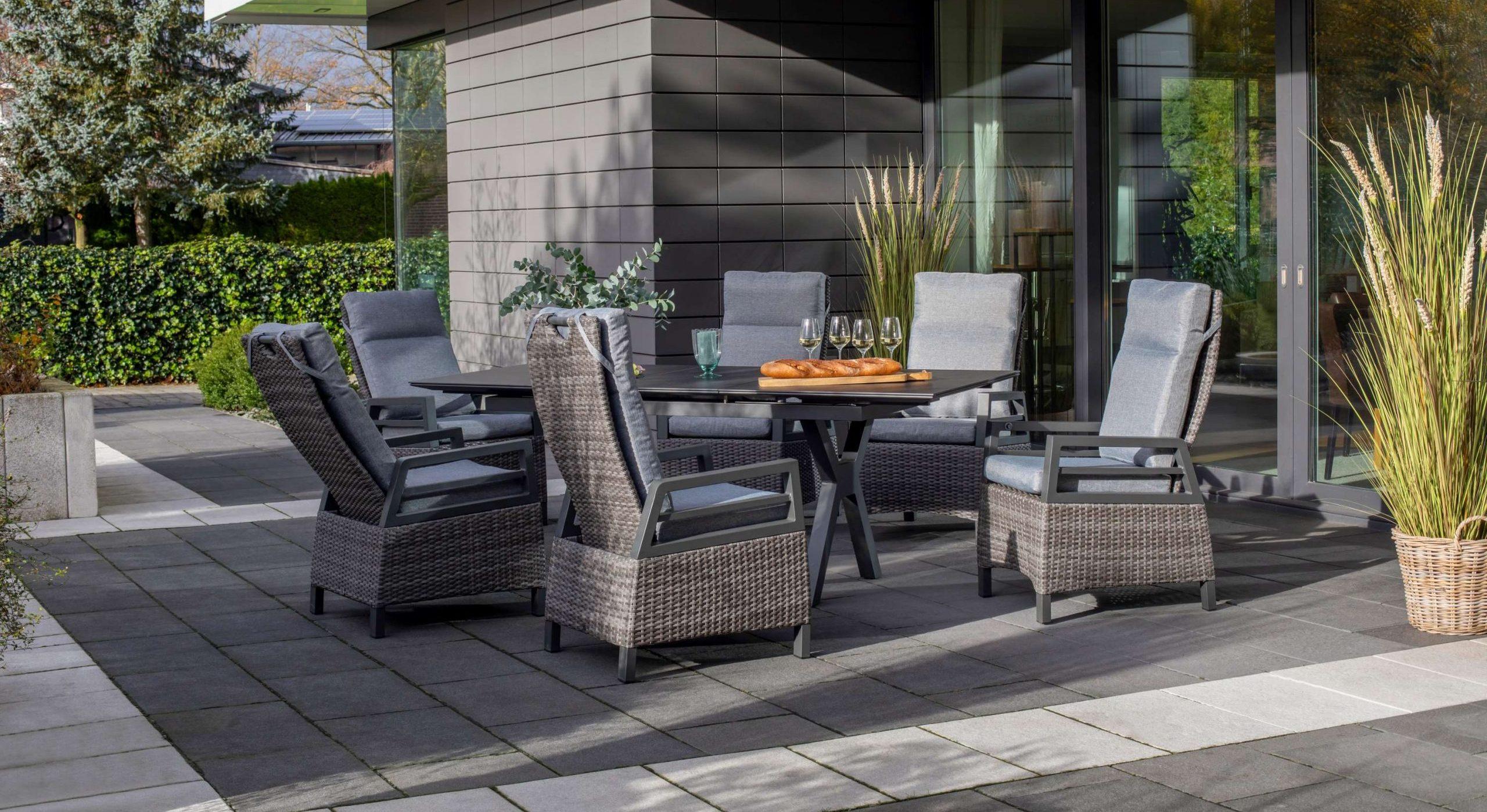 Geflechtmöbel - deVries-Group