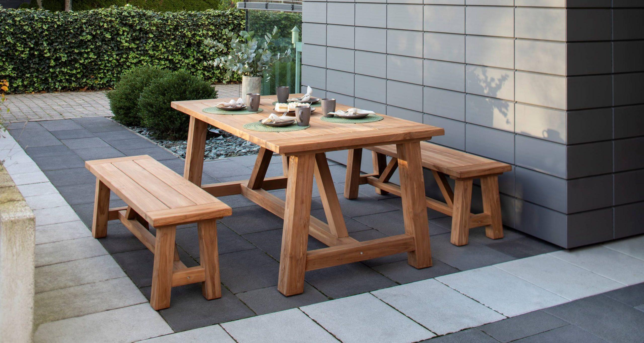 Holzmöbel - deVries-Group